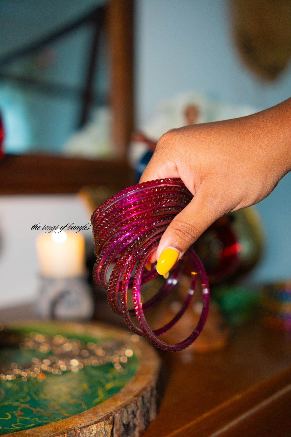"Wine" Raindrop Glass Bangles – thesongsofbangles